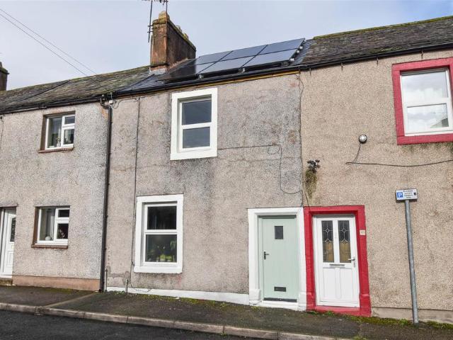 2 bedroom terraced house for sale