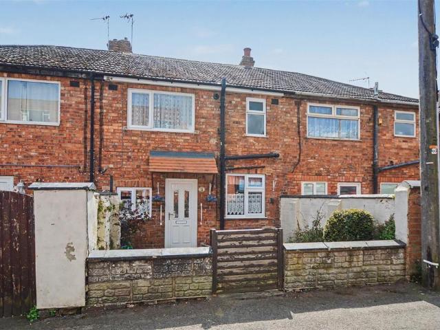 2 bedroom terraced house for sale