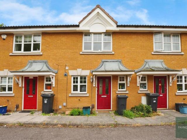 2 bedroom terraced house for sale