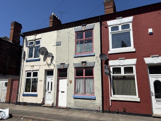2 bedroom terraced house for sale