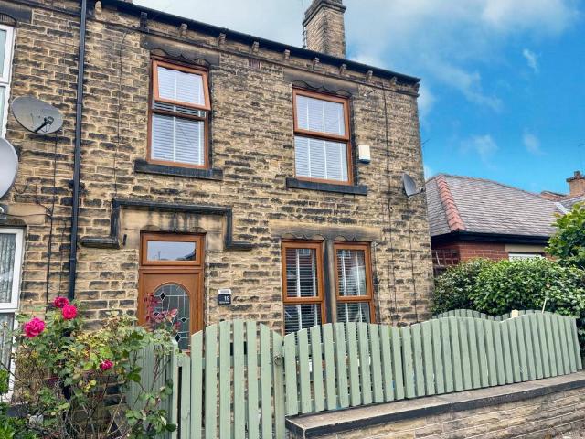 2 bedroom terraced house for sale