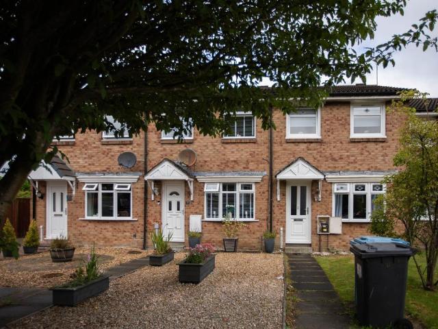 2 bedroom terraced house for sale