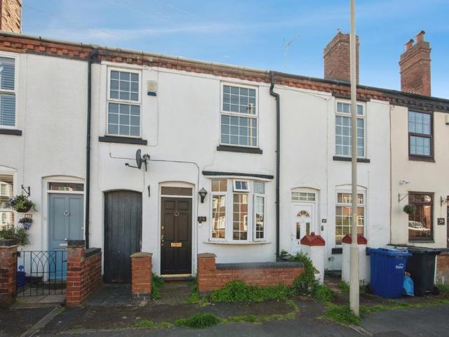 2 bedroom terraced house for sale