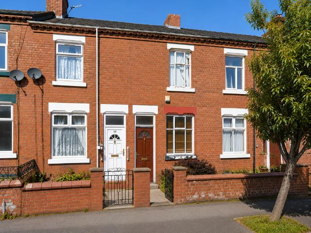 2 bedroom terraced house for sale