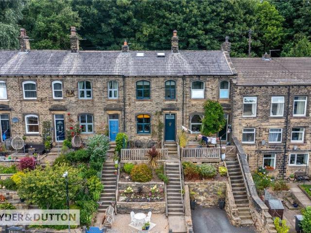 2 bedroom terraced house for sale