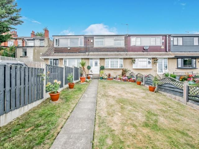 2 bedroom terraced house for sale