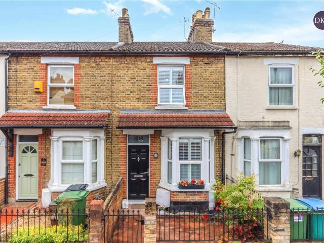 2 bedroom terraced house for sale