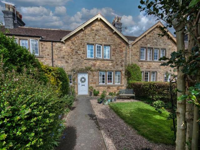 2 bedroom terraced house for sale