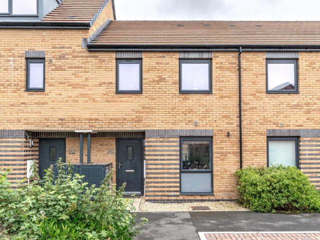 2 bedroom terraced house for sale