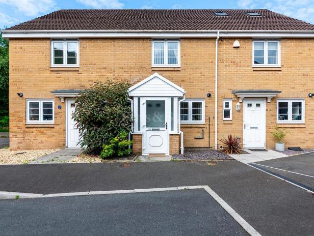 2 bedroom terraced house for sale