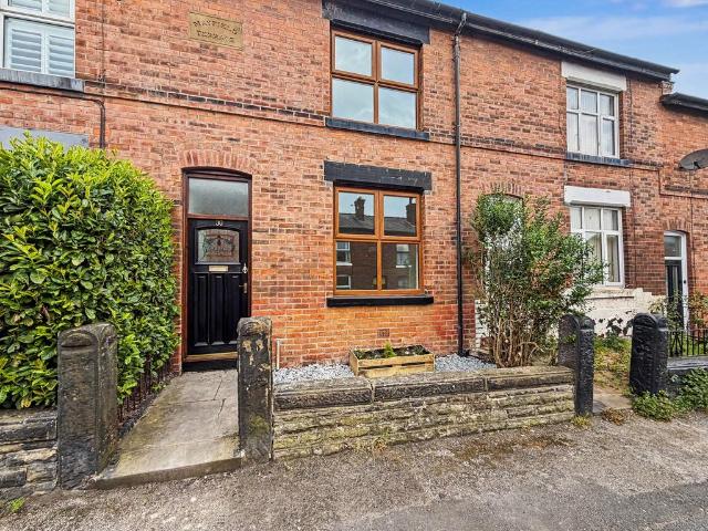 2 bedroom terraced house for sale