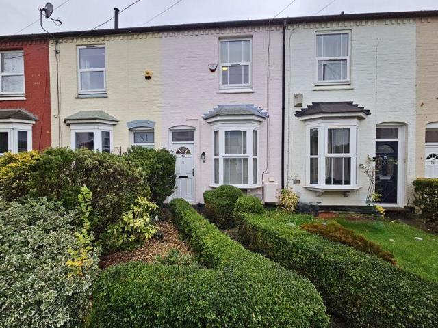 2 bedroom terraced house for sale