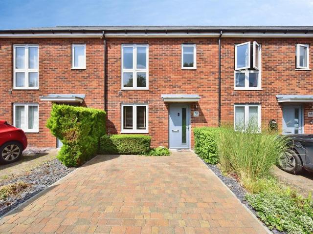2 bedroom terraced house for sale