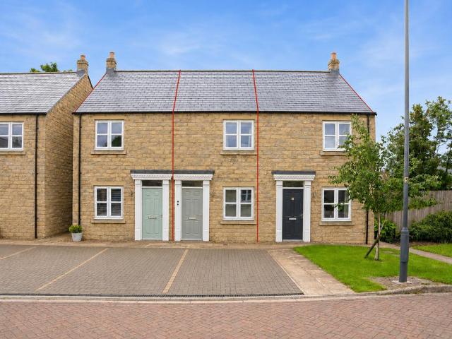 2 bedroom terraced house for sale