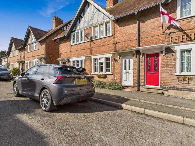 2 bedroom terraced house for sale