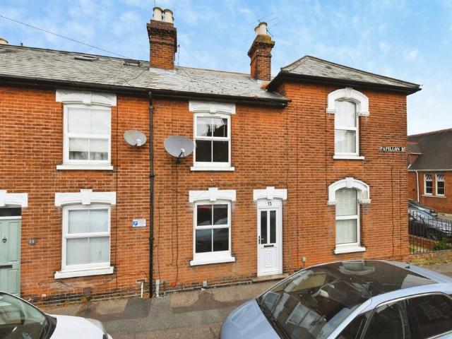 2 bedroom terraced house for sale