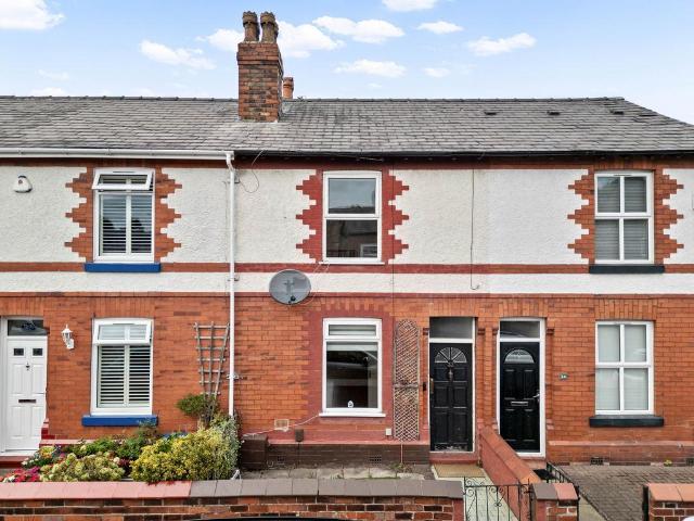 2 bedroom terraced house for sale