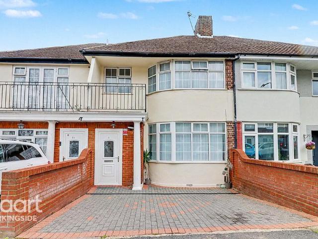 2 bedroom terraced house for sale