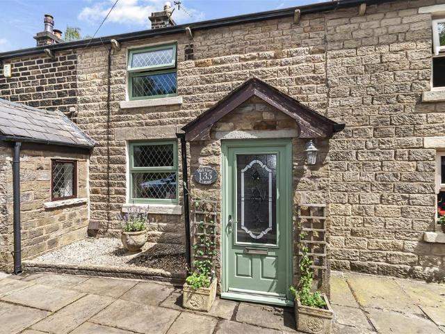 2 bedroom terraced house for sale