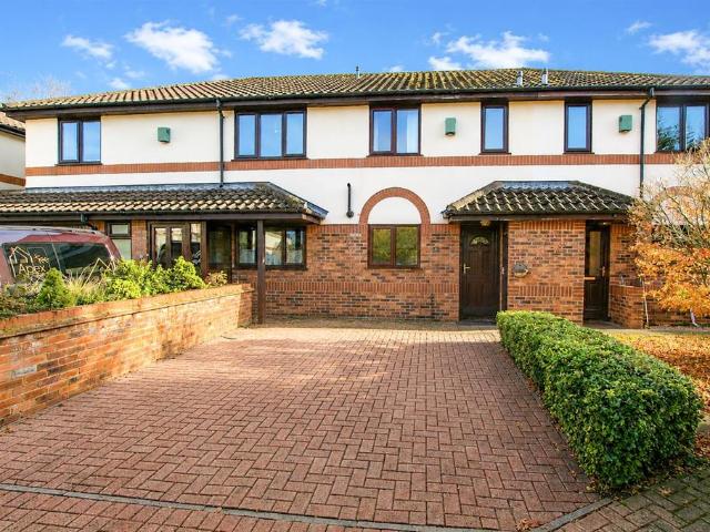 2 bedroom terraced house for sale