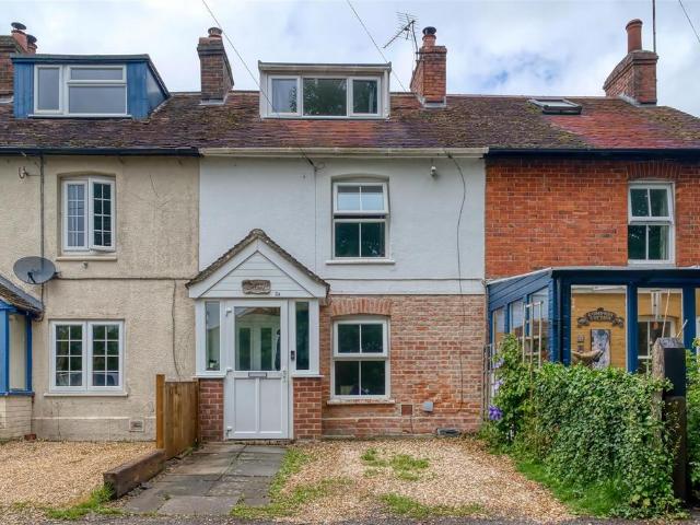 2 bedroom terraced house for sale
