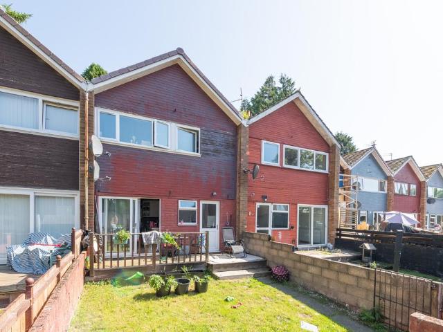 2 bedroom terraced house for sale