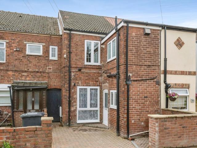 2 bedroom terraced house for sale