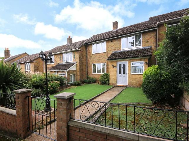 2 bedroom terraced house for sale