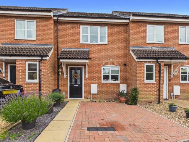 2 bedroom terraced house for sale