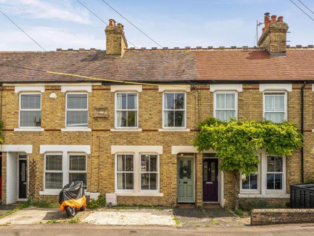 2 bedroom terraced house for sale