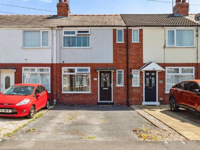 2 bedroom terraced house for sale