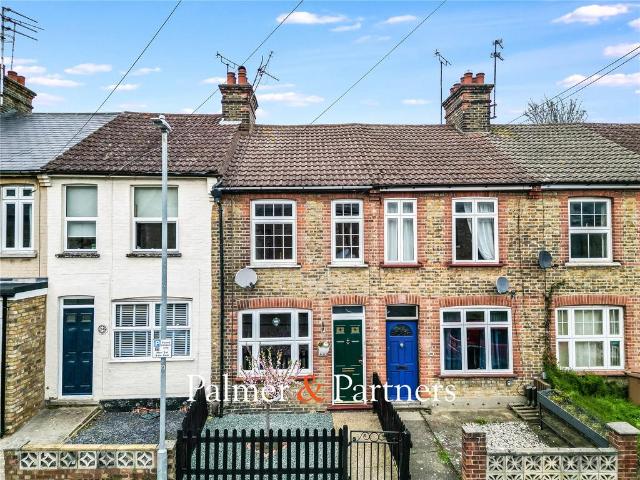 2 bedroom terraced house for sale