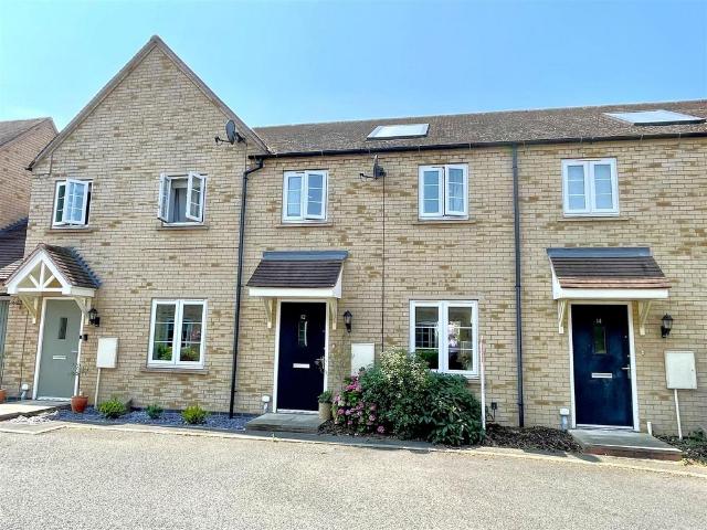 2 bedroom terraced house for sale