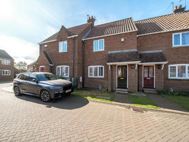 2 bedroom terraced house for sale