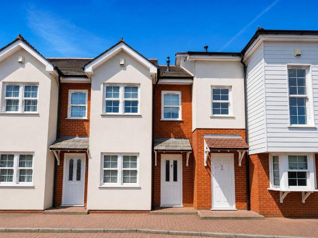 2 bedroom terraced house for sale