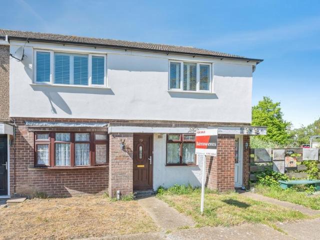 2 bedroom maisonette for sale