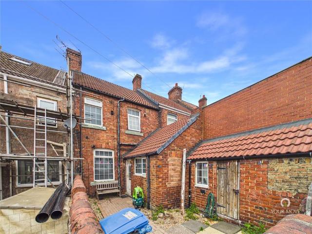 2 bedroom terraced house for sale