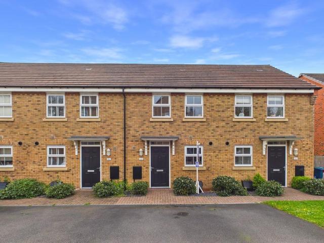 2 bedroom terraced house for sale