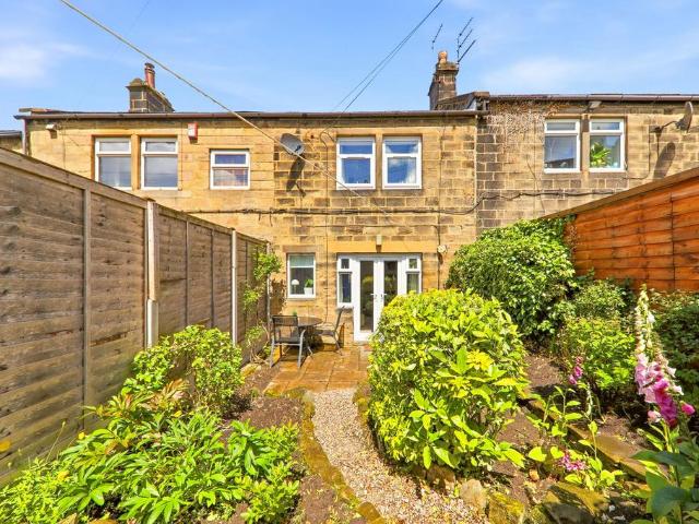 2 bedroom terraced house for sale