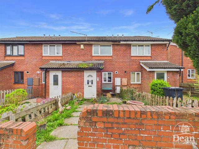 2 bedroom terraced house for sale