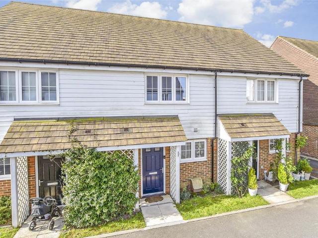 2 bedroom terraced house for sale