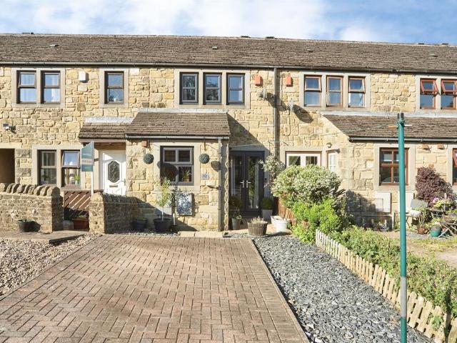 2 bedroom terraced house for sale