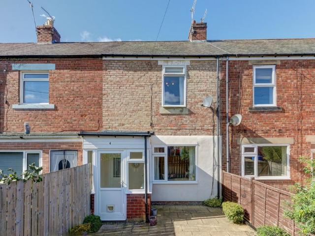 2 bedroom terraced house for sale