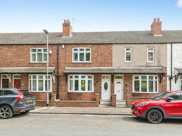 2 bedroom terraced house for sale