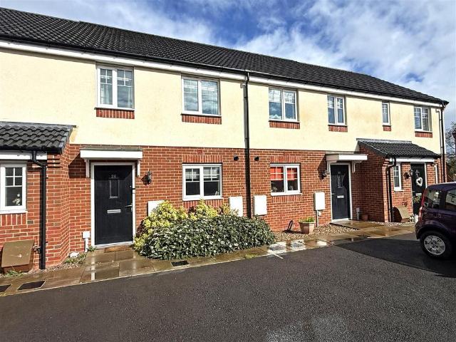 2 bedroom terraced house for sale