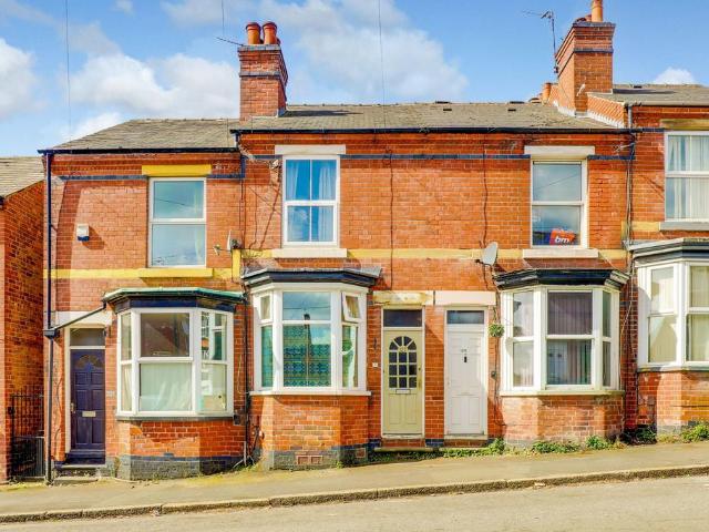 2 bedroom terraced house for sale