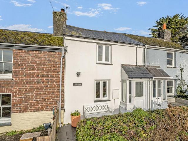 2 bedroom terraced house for sale
