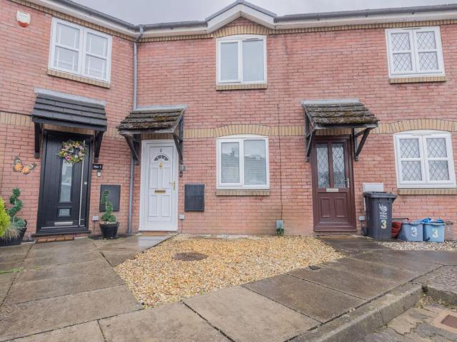 2 bedroom terraced house for sale