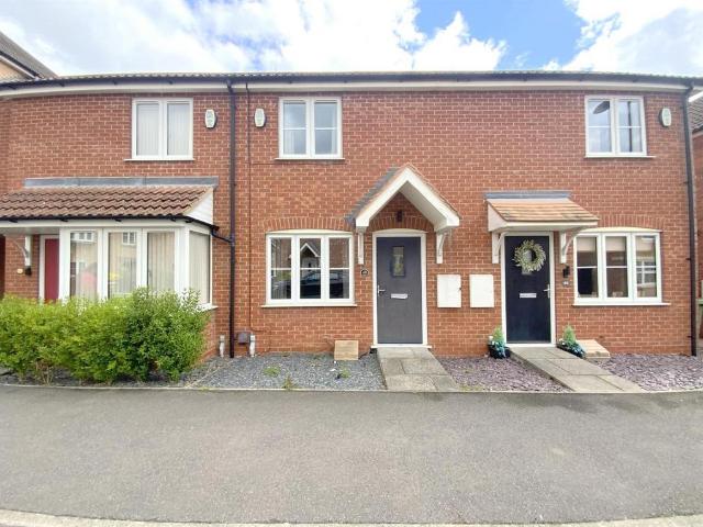 2 bedroom terraced house for sale