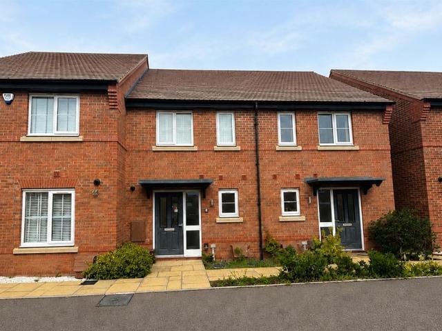 2 bedroom terraced house for sale